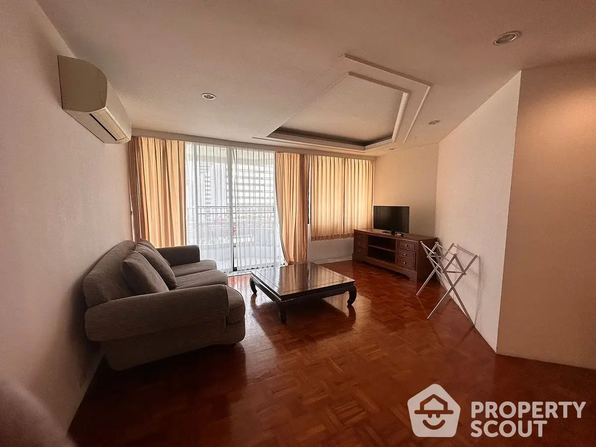 Trinity Complex - Condo in Bangkok - all facts | PropertyScout