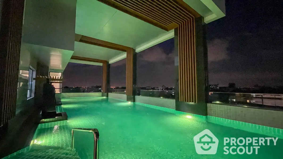The President Charan-Yaek Fai Chai Station - Condo in Bangkok - all ...