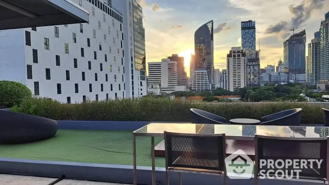O2 Hip Condominium - Condo in Bangkok - all facts | PropertyScout