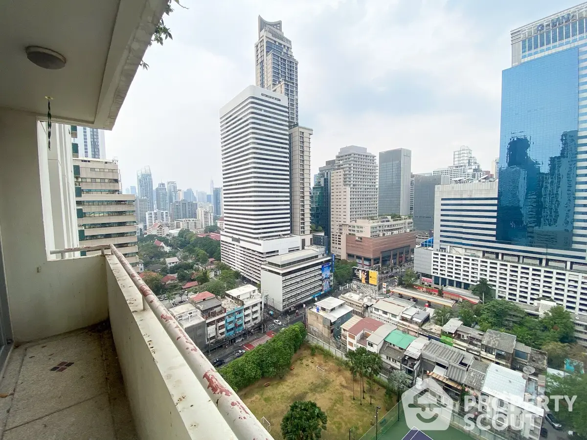Asoke Place - Condo in Bangkok - all facts | PropertyScout