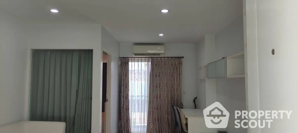 The Viva Condo Sathorn-Taksin - Condo in Bangkok - all facts ...