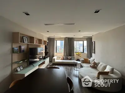 3-BR Condo for rent ฿90,000/month, for sale ฿25,472,500, W8 Thonglor 25 ...