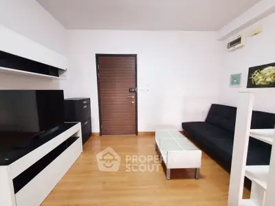 1-BR Condo for rent, ฿10,000/month, Supalai Park Asoke Ratchada, near MRT Phra Ram 9, Fully ...